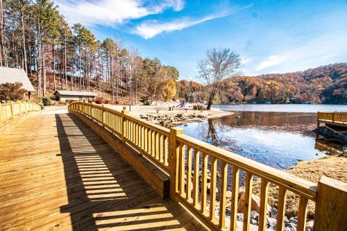 Mountain Loft Resort - Lake Lure, Nc - North Carolina