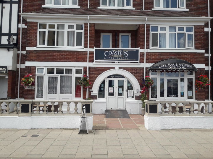 Coasters Hotel & Apartments - Skegness