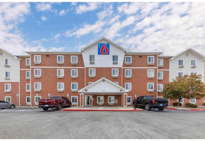 Motel 6 Suites Oklahoma City Norman Ok - Norman, OK