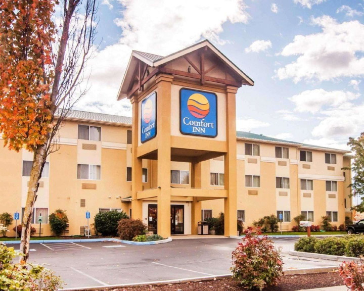 Comfort Inn Medford South - Medford, OR