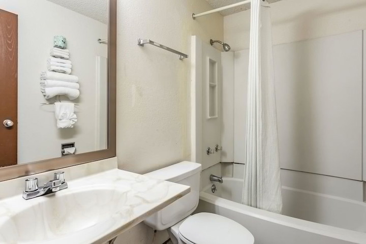 Rodeway Inn Farmington - Farmington, NM