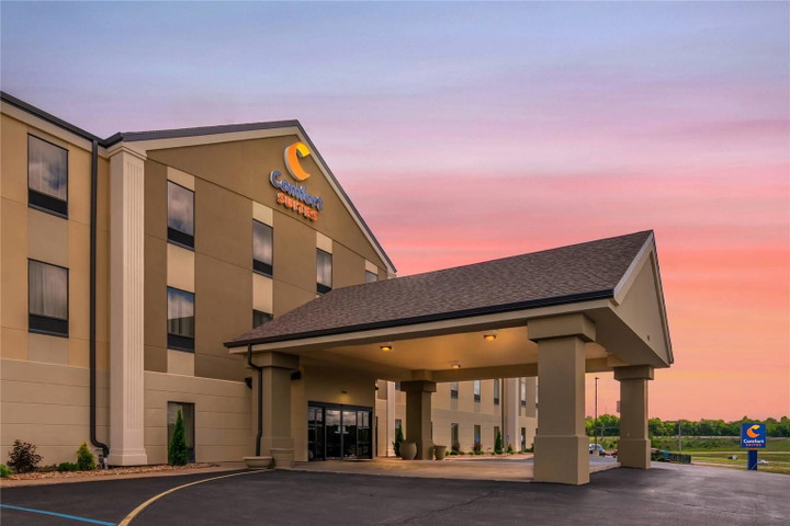 Comfort Suites Jefferson City - Jefferson City, MO