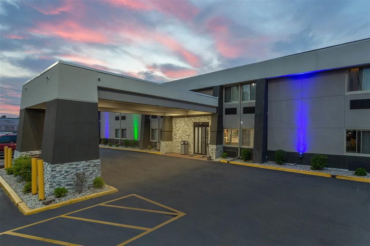 Super 8 By Wyndham South Holland - Homewood