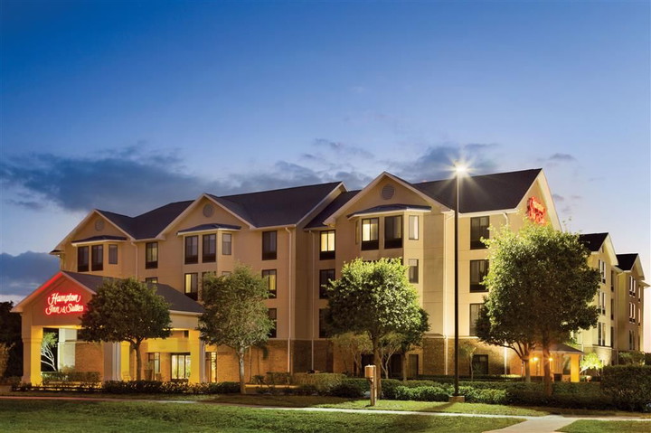Hampton Inn & Suites Tarpon Springs - 더네딘