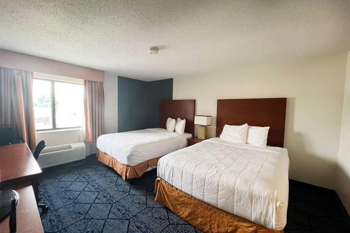 Mo Baymont By Wyndham Columbia - Columbia, MO