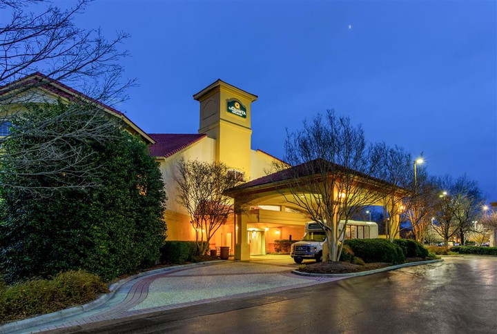 La Quinta Inn & Suites By Wyndham Raleigh Durham Airport - Cary, NC