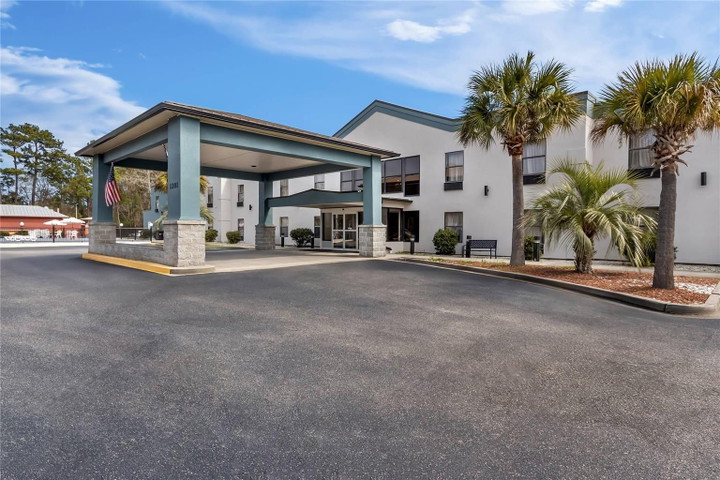 Quality Inn Surfside Myrtle Beach - Surfside Beach, SC