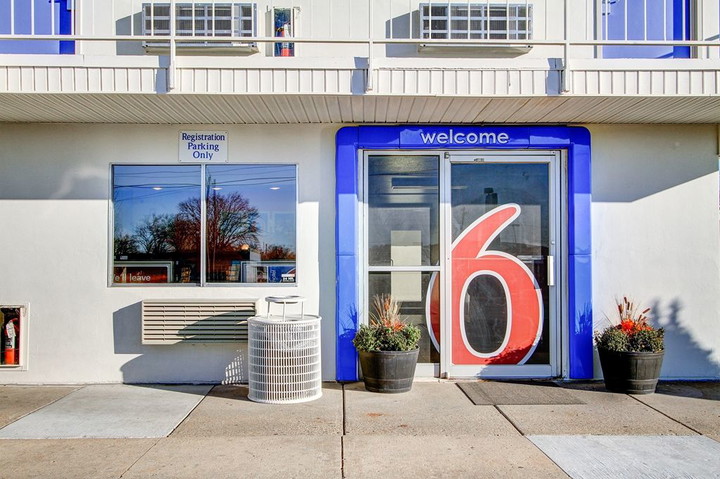 Motel 6 Green Bay - Green Bay, WI