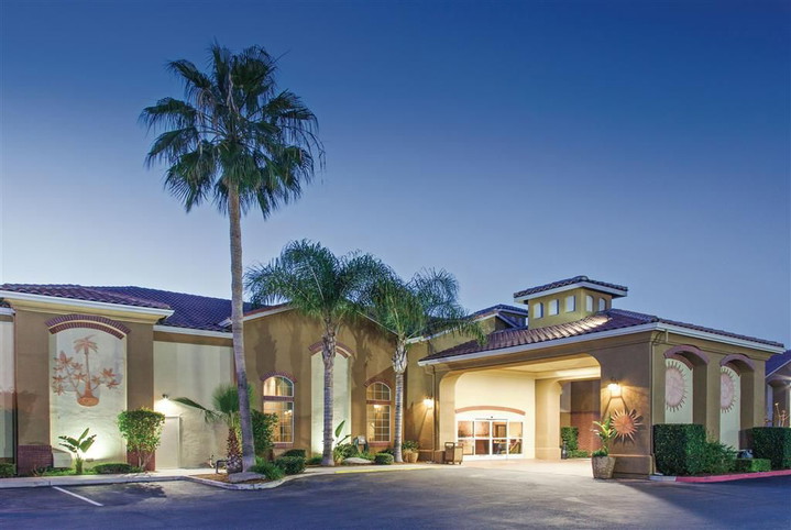 La Quinta Inn & Suites By Wyndham Los Banos - ロス・バナス, CA