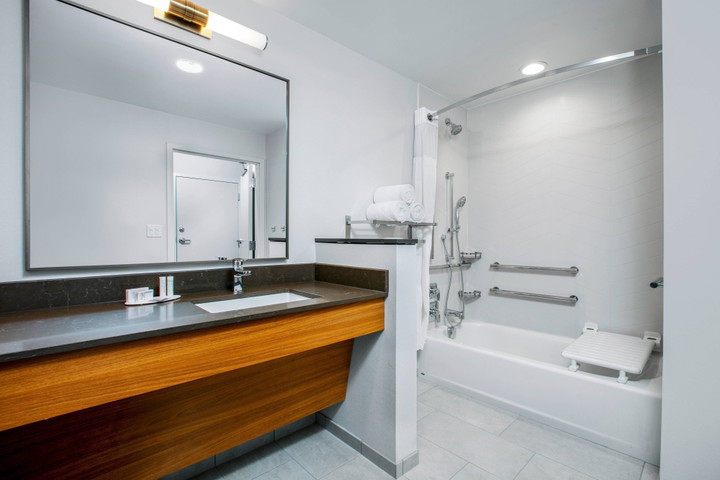 Fairfield By Marriott Inn And Suites Harrisburg West-mechanicsburg - Carlisle, PA