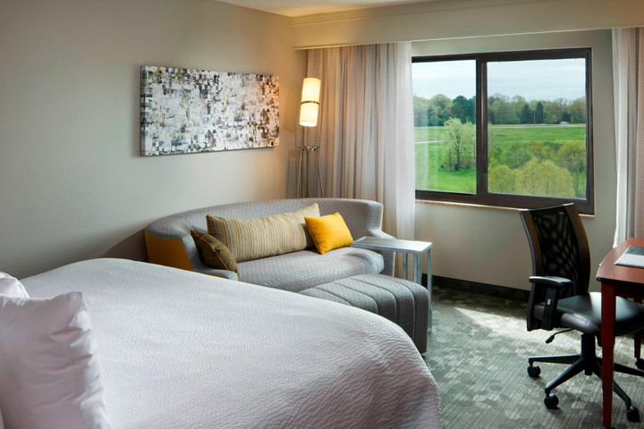 Courtyard By Marriott Jackson - Jackson, TN
