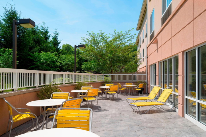 Fairfield Inn And Suites By Marriott State College - DuBois, PA