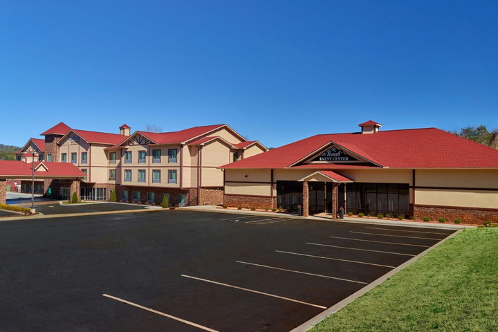 Fairfield Inn And Suites By Marriott Helen - Helen, GA
