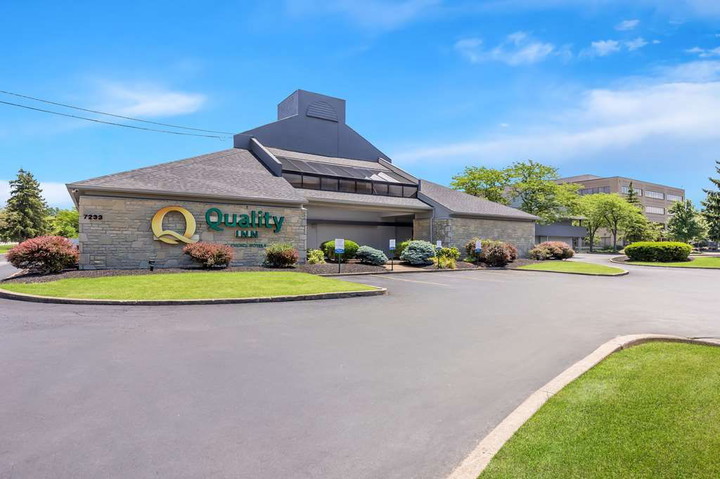 Quality Inn Middleburg Heights Near Cleveland Airport - Brunswick