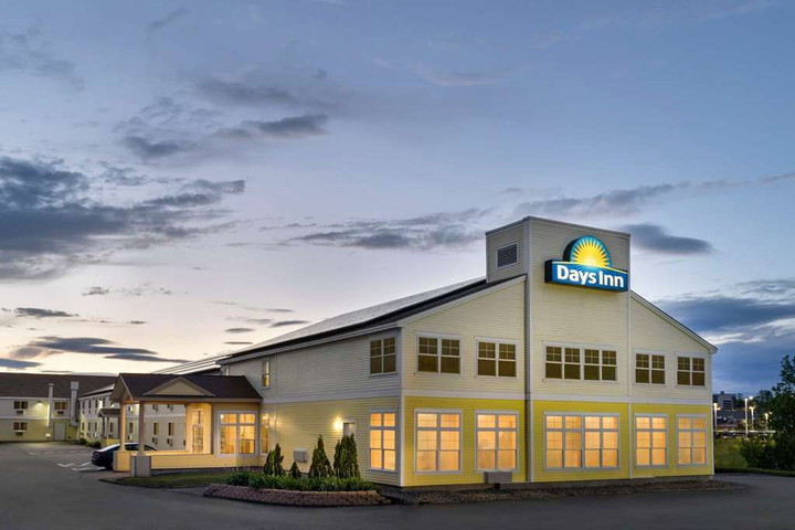Spark By Hilton Portland Airport Maine Mall - South Portland, ME