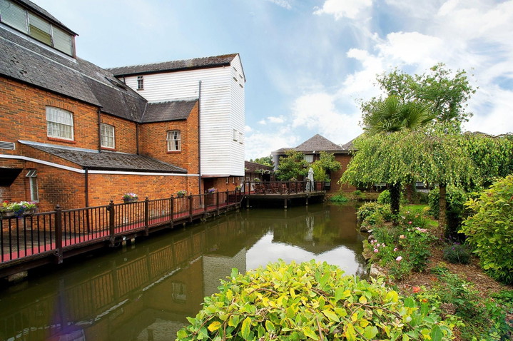 The Watermill Hotel Sure Hotel Collection By Best Western - Buckinghamshire