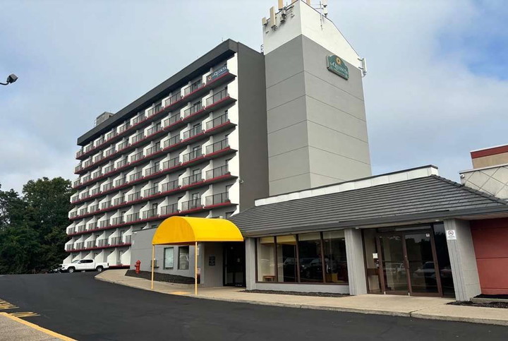 La Quinta Inn & Suites By Wyndham Stamford / New York City - Bedford, NY