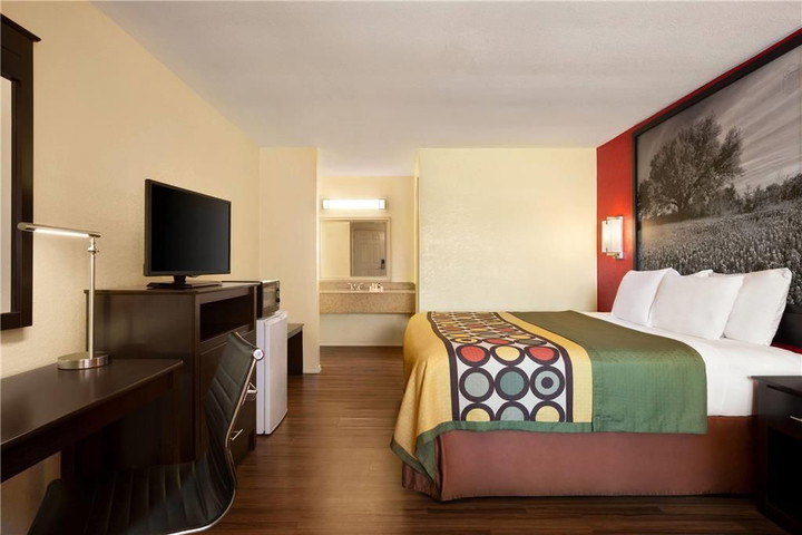 Super 8 By Wyndham Corsicana - Corsicana, TX