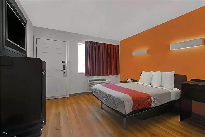 Super 8 By Wyndham San Jose - San José, Estados Unidos