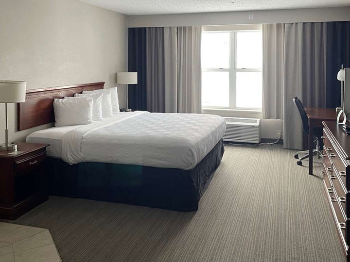 Country Inn & Suites By Radisson Houghton Mi - Houghton, MI