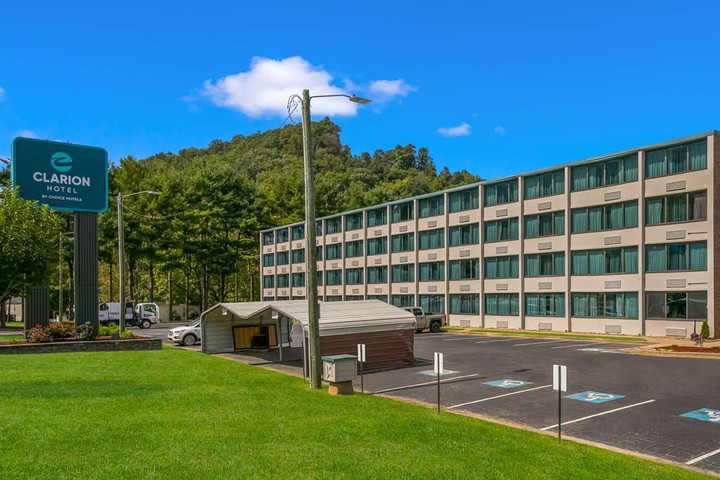 Clarion Hotel Conference Center Maggie Valley - Waynesville, NC
