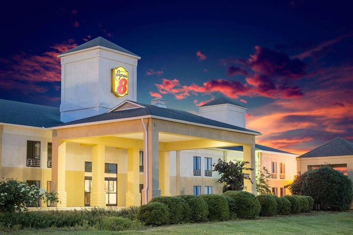 Super 8 By Wyndham Clemmons/bermuda Run/winston-salem I-40 - Winston-Salem