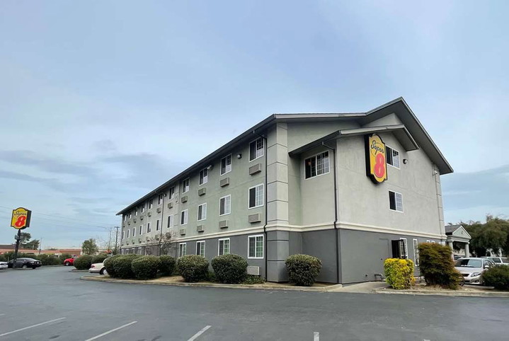 Super 8 By Wyndham Sacramento/florin Rd - Elk Grove, CA