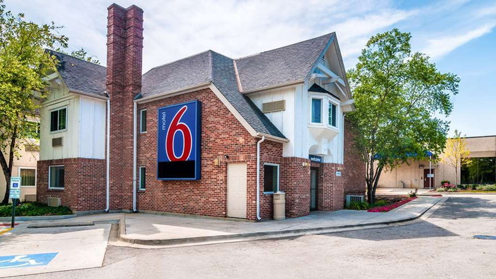 Motel 6 Chicago North Central-arlin - Elmhurst, IL