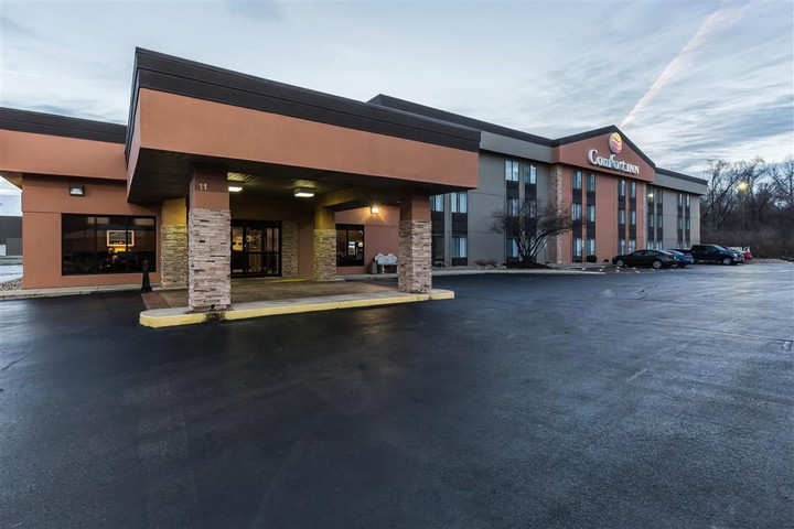 Comfort Inn Alton Near I-255 - Alton, IL