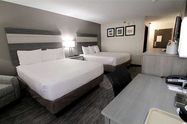 Baymont Inn & Suites By Wyndham Lafayette / Purdue Area - West Lafayette, IN