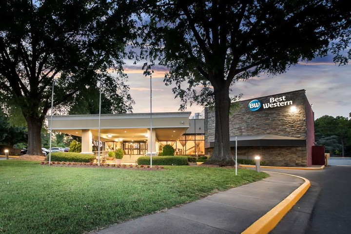 Best Western Fairfax - Fairfax, VA