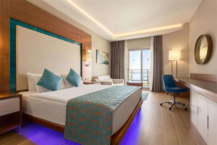 Ramada Resort By Wyndham Kusadasi - クシャダス