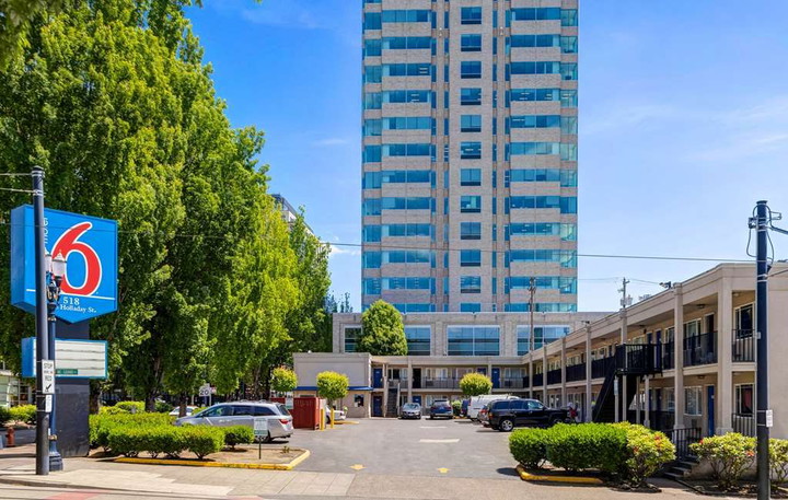 Motel 6 Portland Downtown - Portland, OR