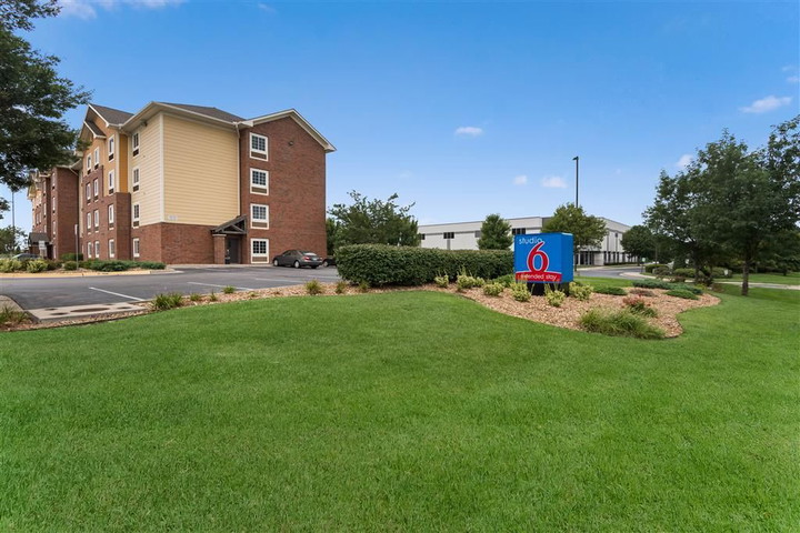 Ks Overland Park Studio 6 Lenexa - Shawnee, KS