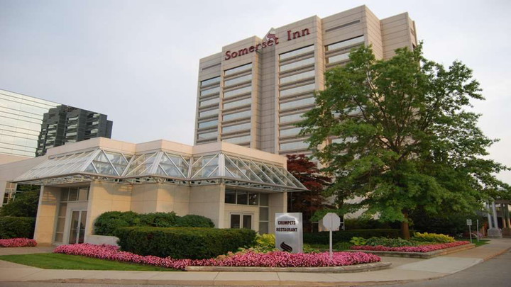 Somerset Inn - トロイ, MI
