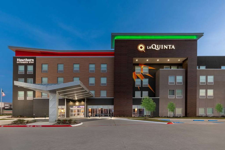 La Quinta Inn & Suites By Wyndham Desoto - Lancaster, TX