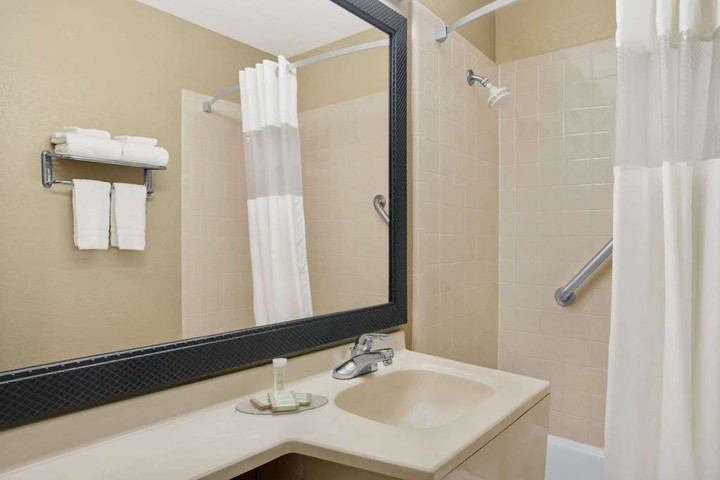 Super 8 By Wyndham Belleville Il/st. Louis Area - Belleville, IL
