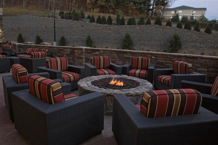 Hampton Inn & Suites Boone - Boone, NC