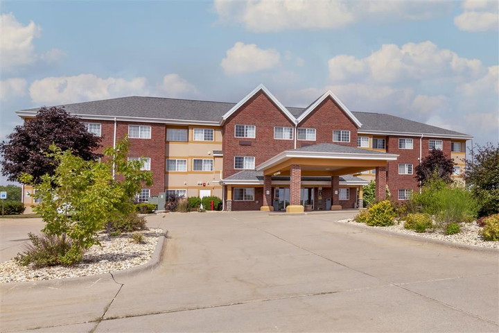 Mainstay Suites Dubuque At Hwy 20 - Dubuque, IA