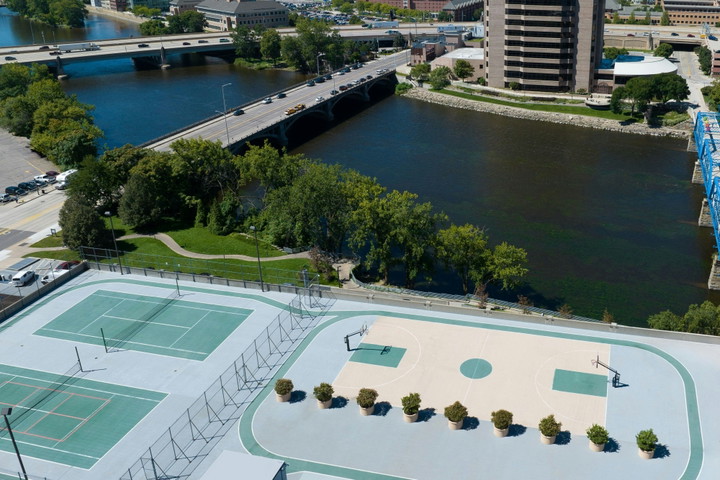 Courtyard By Marriott Grand Rapids Downtown - Grand Rapids