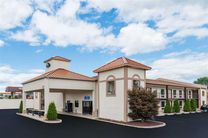 Days Inn By Wyndham Lexington South/hamburg - Lexington, KY