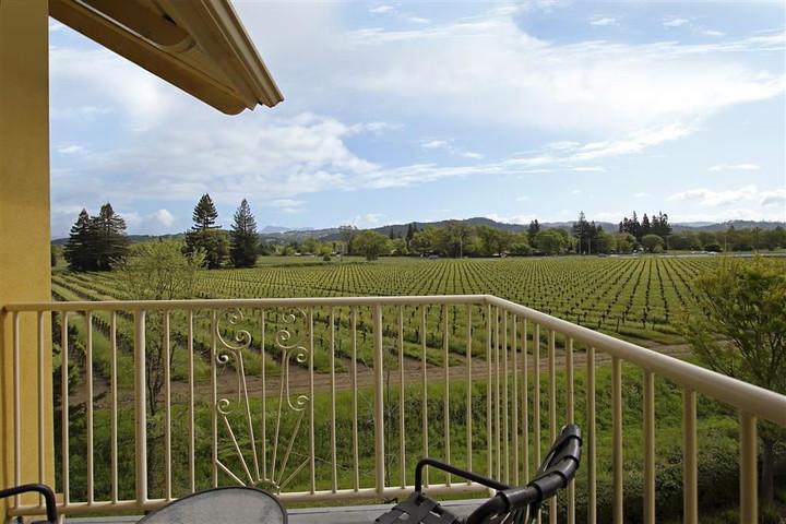 Hilton Garden Inn Sonoma County Airport - Healdsburg, CA