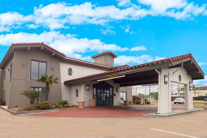 Motel 6 Beaumont Tx - Beaumont, TX