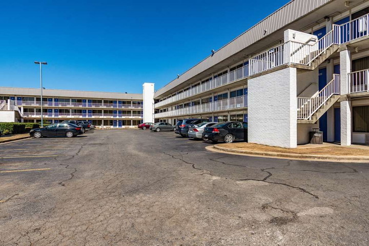 Motel 6 Little Rock West - 
