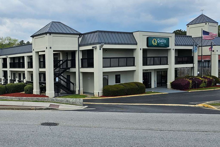 Quality Inn Near Six Flags - Douglasville, GA