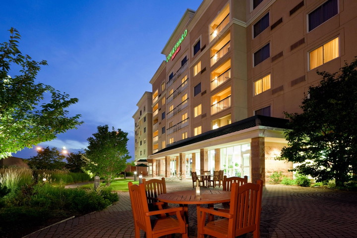 Courtyard By Marriott Toronto Mississauga Meadowvale - ブランプトン