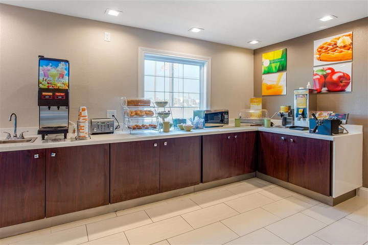 Quality Inn And Suites Port Arthur - Ned - Port Arthur, TX