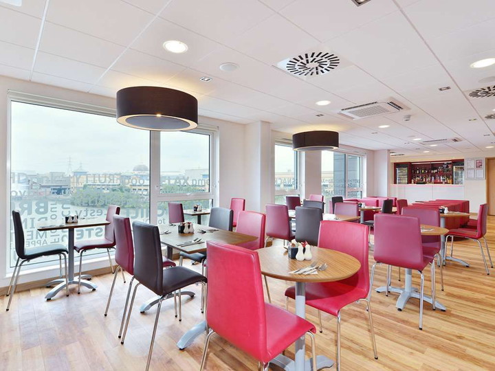 Travelodge Thurrock Lakeside - Dartford