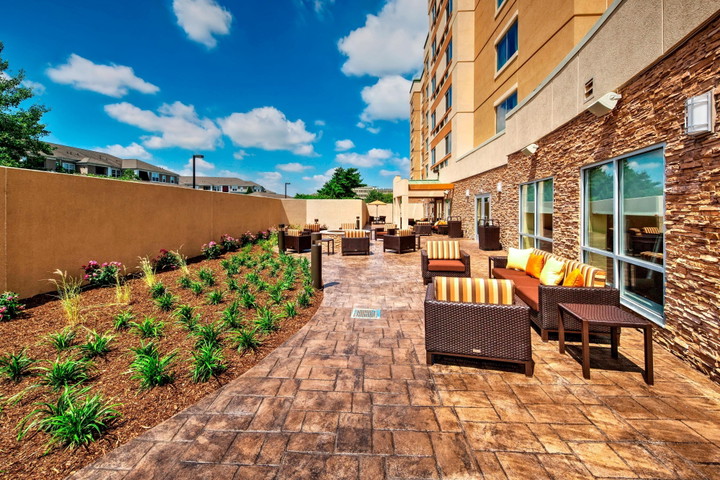 Courtyard By Marriott Westbury Long Island - Garden City, NY