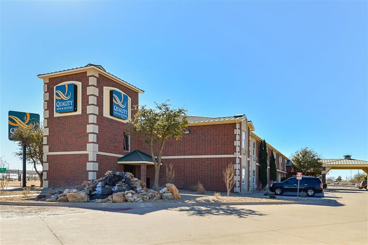 Quality Inn & Suites Lubbock South - Lubbock, TX